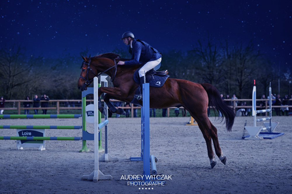 Compétition de saut d'obstacles - La Vaillantière - club d'équitation à ...
